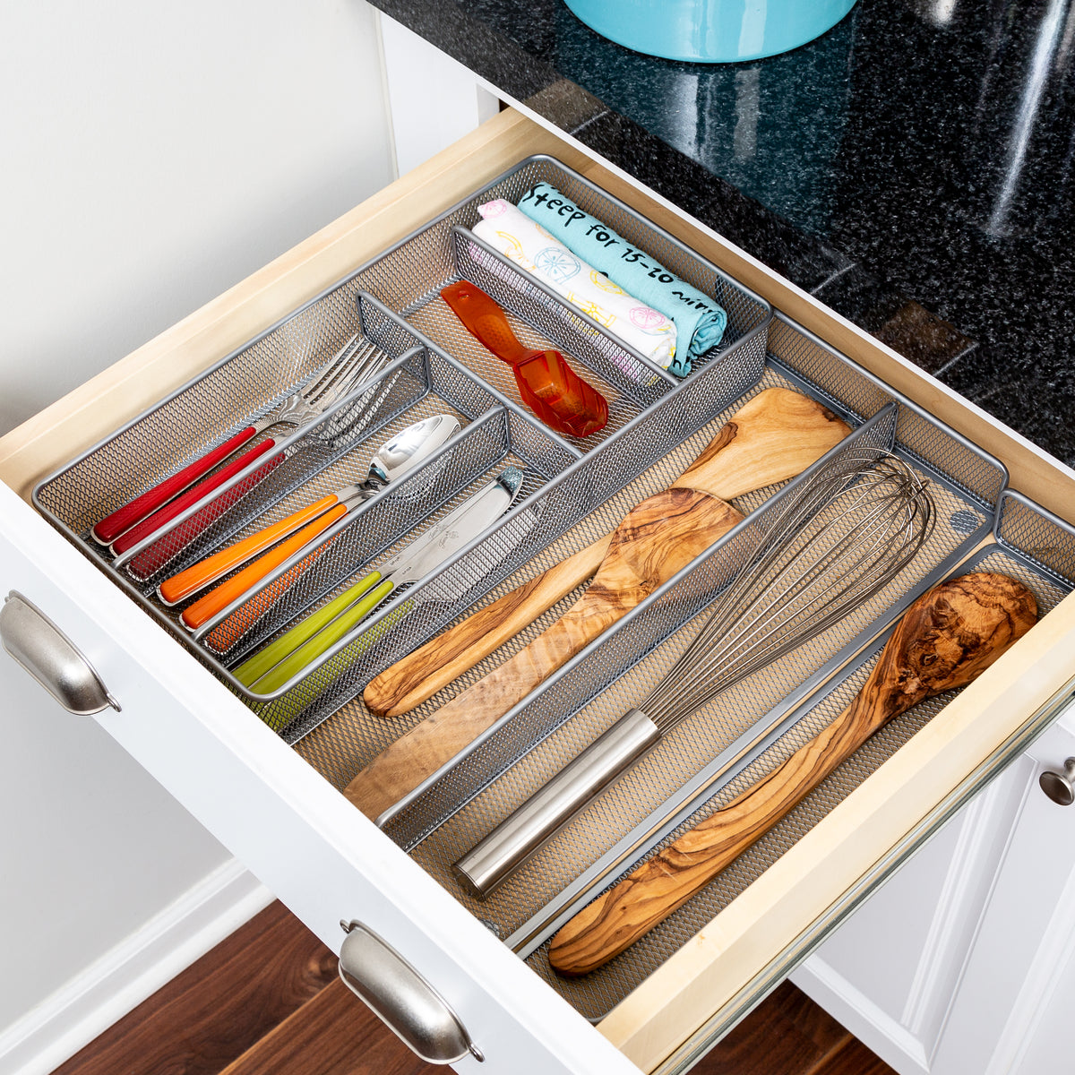 Silver Mesh Expandable Multi-Purpose Drawer Organizer