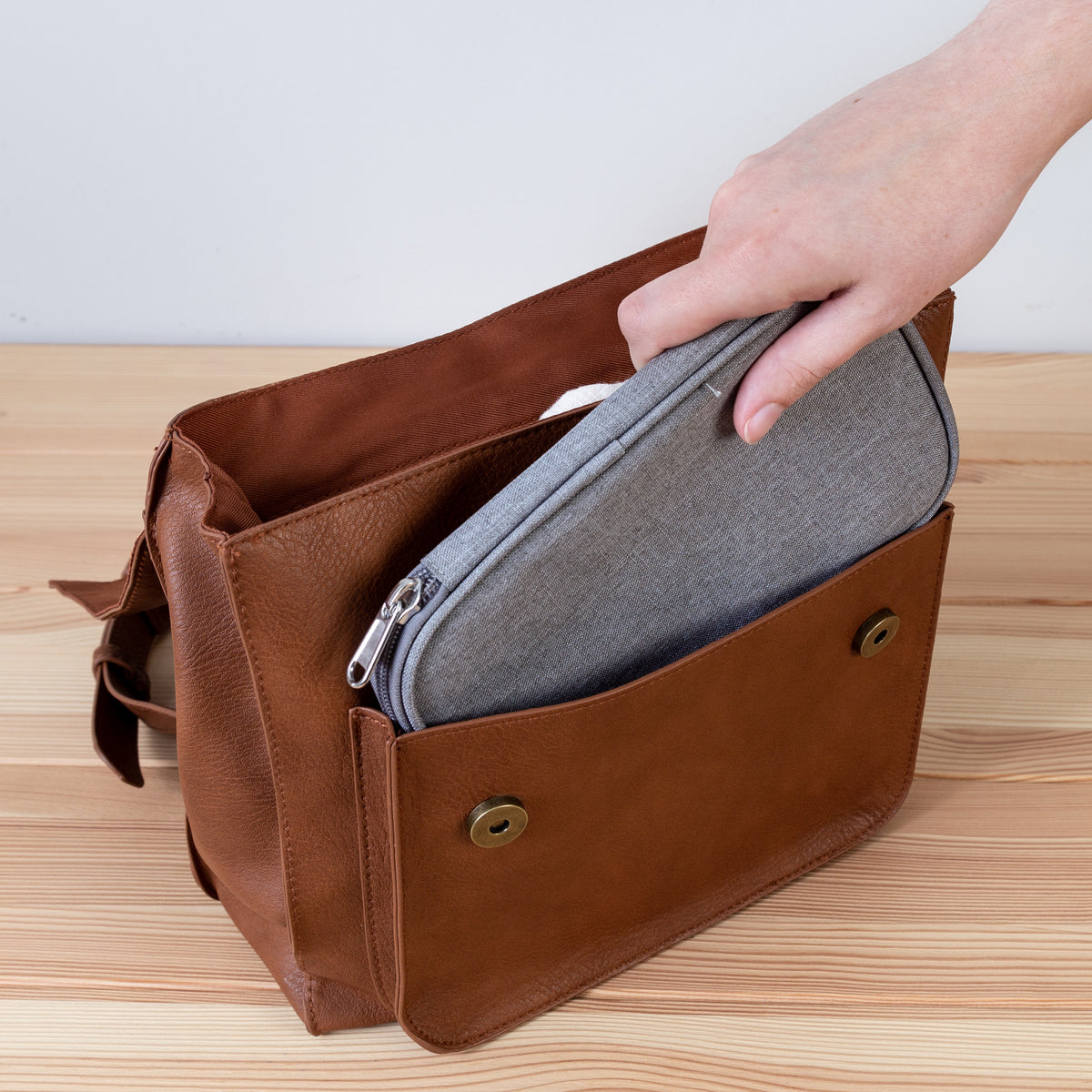 Gray Face Mask Storage Pouches (4-Pack)